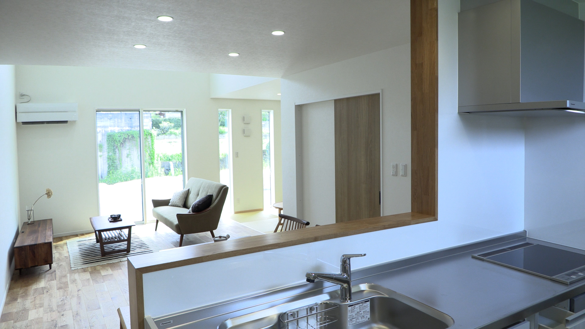 #011【平屋建】彩光と収納に特化！明るさと開放感のある平屋【LibWork～リブワーク～】 | YouTube動画紹介 | 注文住宅は熊本・福岡・大分・佐賀・千葉のハウスメーカー【リブワーク】