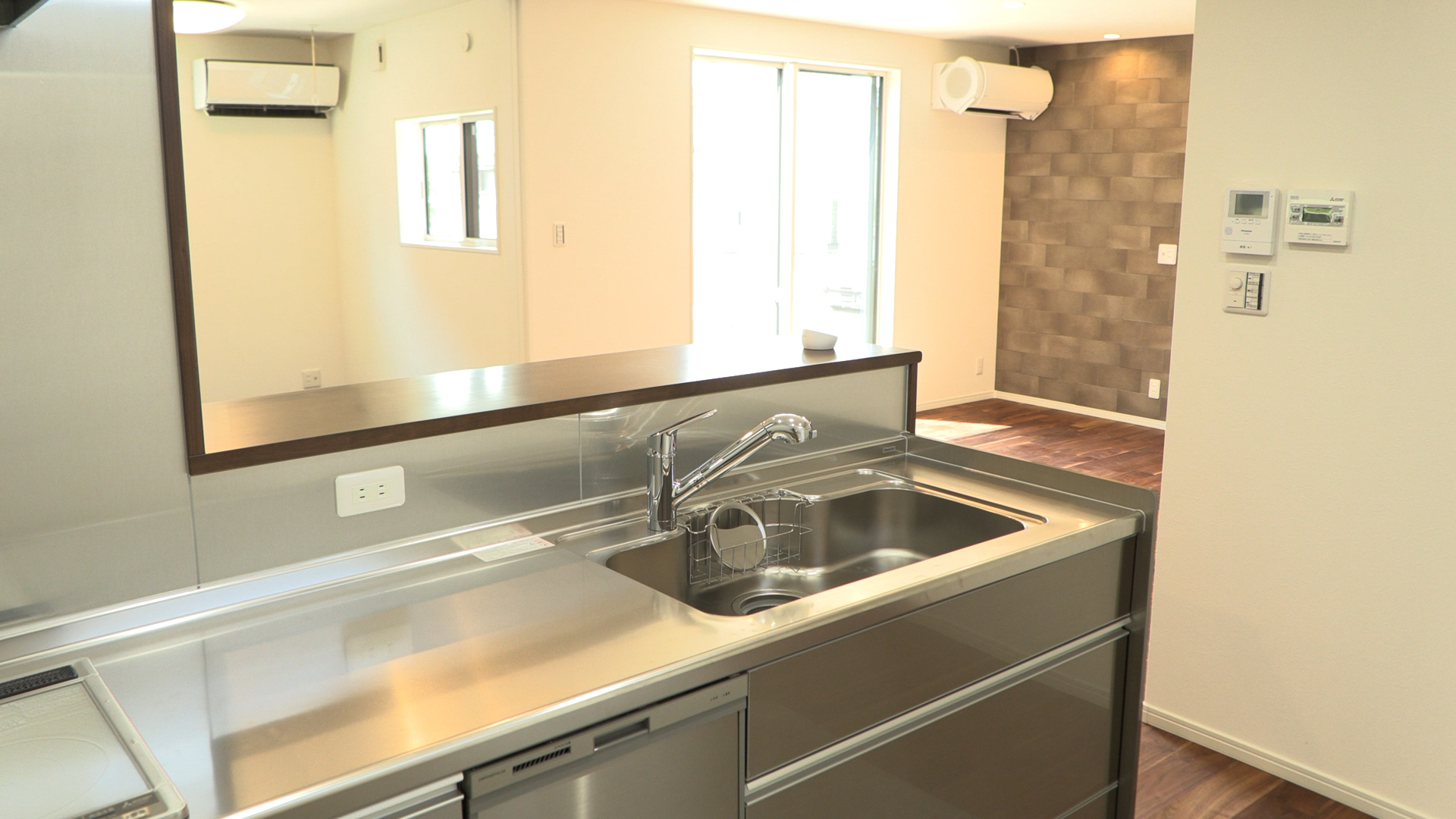 #015【2階建】全部屋広い！2階建てのメリットを詰め込んだ家【LibWork～リブワーク～】 | YouTube動画紹介 | 注文住宅は熊本・福岡・大分・佐賀・千葉のハウスメーカー【リブワーク】