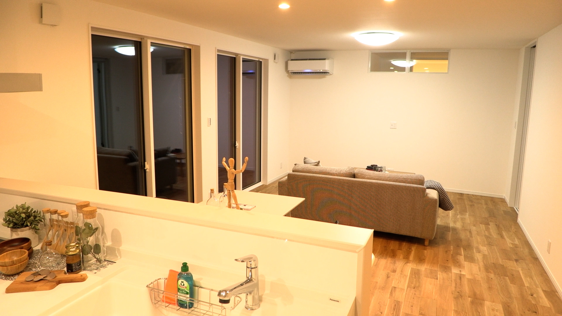 #020【平屋建】31坪4LDKで叶える家族がリビングに集まる平屋【LibWork～リブワーク～】 | リブワーク YouTube特設サイト