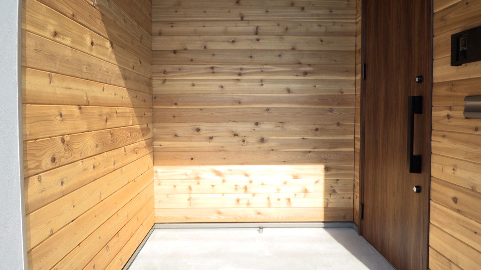 #023【2階建】外壁が漆喰！室内も漆喰調！トレンドを意識した家【LibWork～リブワーク～】 | YouTube動画紹介 | 注文住宅は熊本・福岡・大分・佐賀・千葉のハウスメーカー【リブワーク】