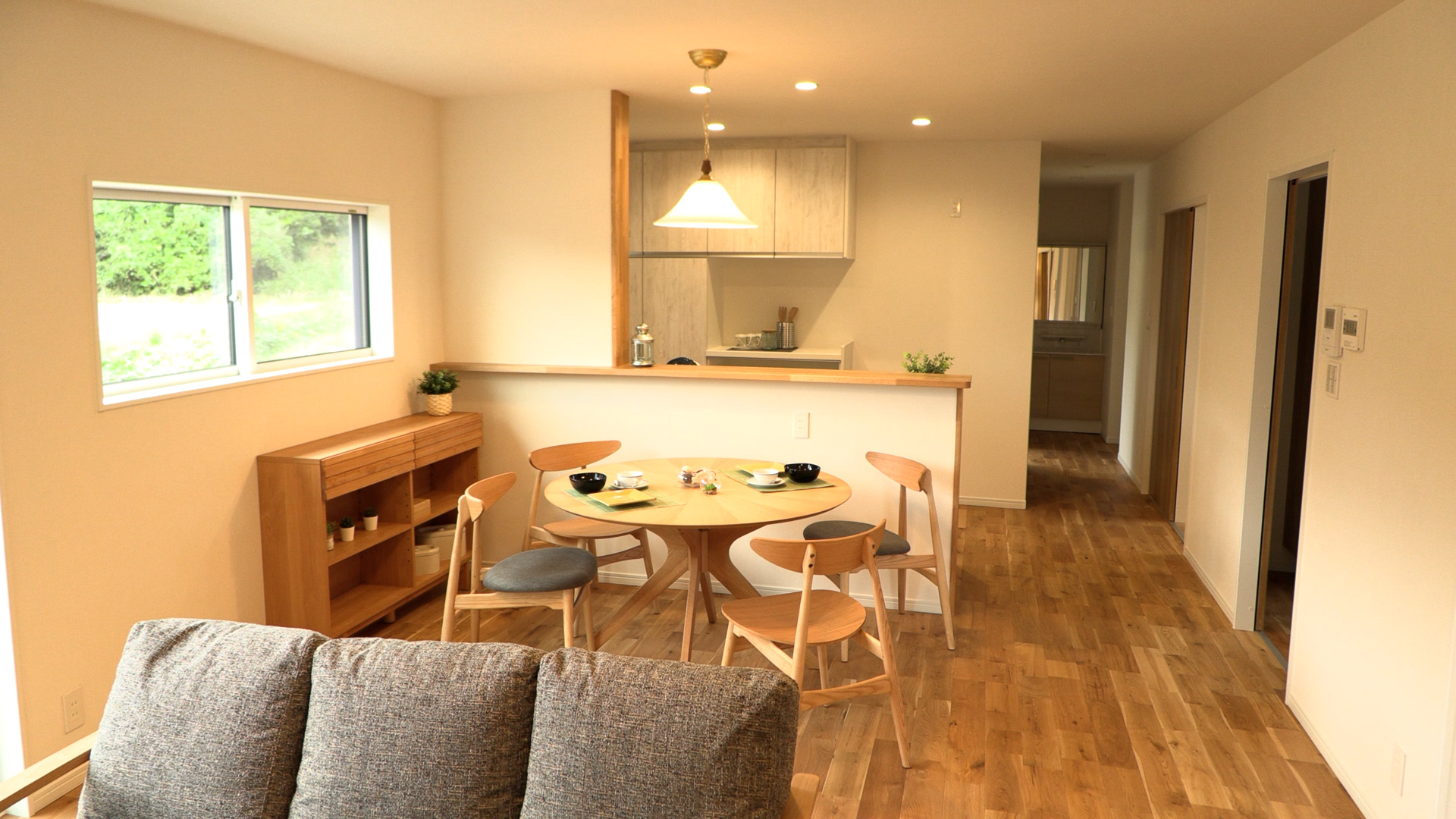 #028【平屋建】パントリーや洗面台も超便利！快適すぎる平屋【LibWork～リブワーク～】 | YouTube動画紹介 | 注文住宅は熊本・福岡・大分・佐賀・千葉のハウスメーカー【リブワーク】