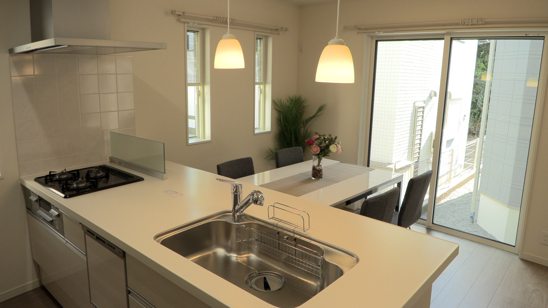 #030【2階建】発横浜！全部屋明るい！都会事情を考慮した家【LibWork～リブワーク～】 | YouTube動画紹介 | 注文住宅は熊本・福岡・大分・佐賀・千葉のハウスメーカー【リブワーク】