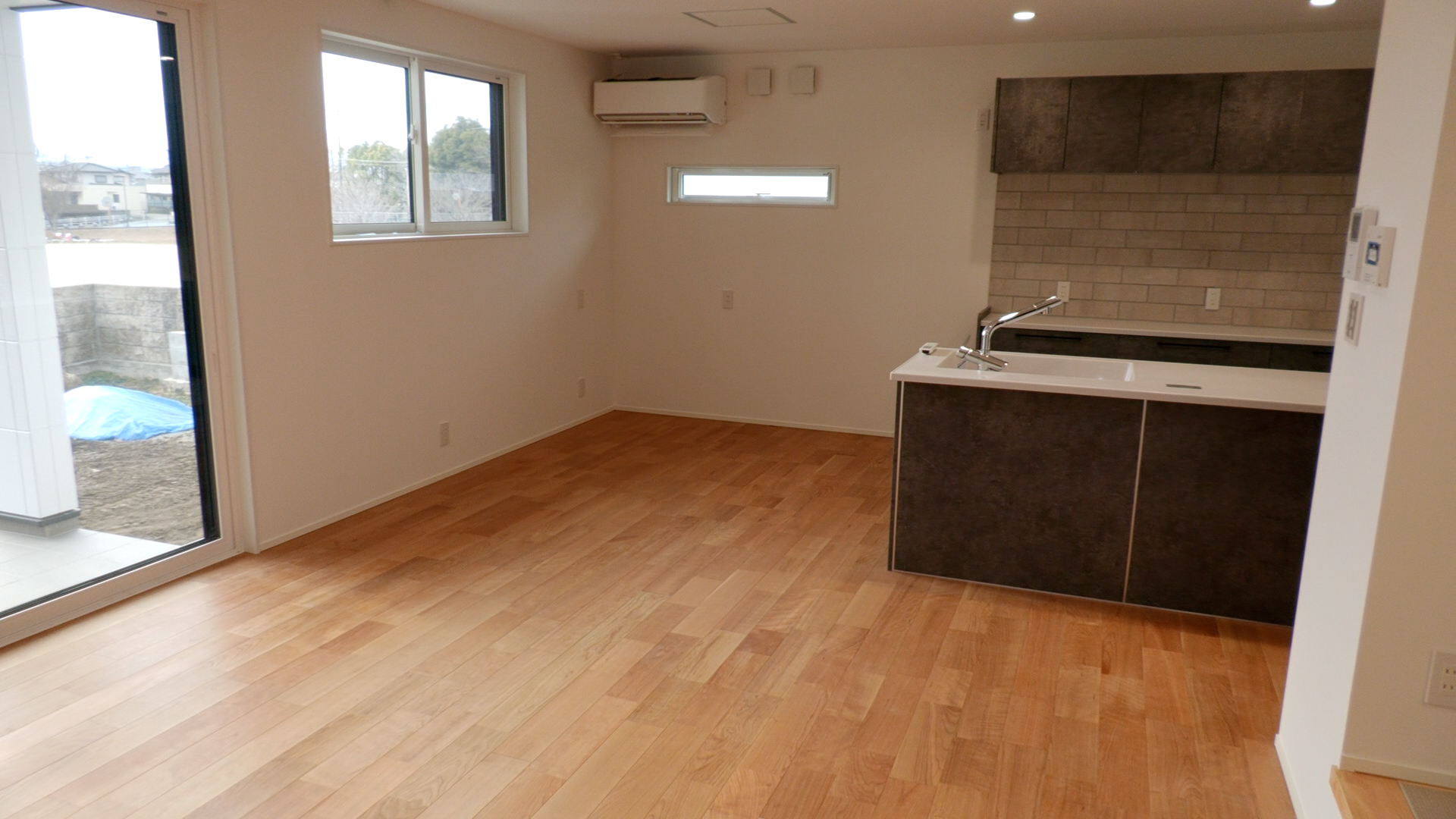 #107[2階建]子供と大人のスペースを分ける！ 共働き向けの1.5階建て【LibWork～リブワーク～】 | YouTube動画紹介 | 注文住宅は熊本・福岡・大分・佐賀・千葉のハウス ...