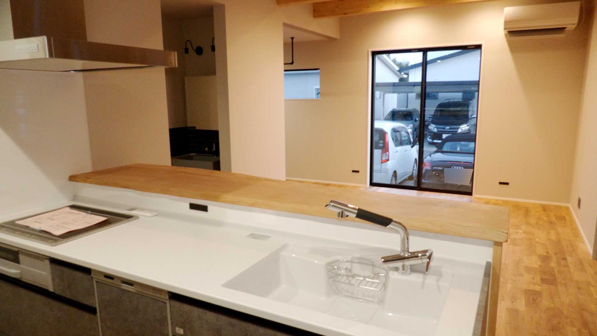 #112[平屋建]バイク好きにはたまらない平屋！ まさに趣味の家【LibWork～リブワーク～】 | YouTube動画紹介 | 注文住宅は熊本・福岡・大分・佐賀・千葉のハウスメーカー【リブワーク】