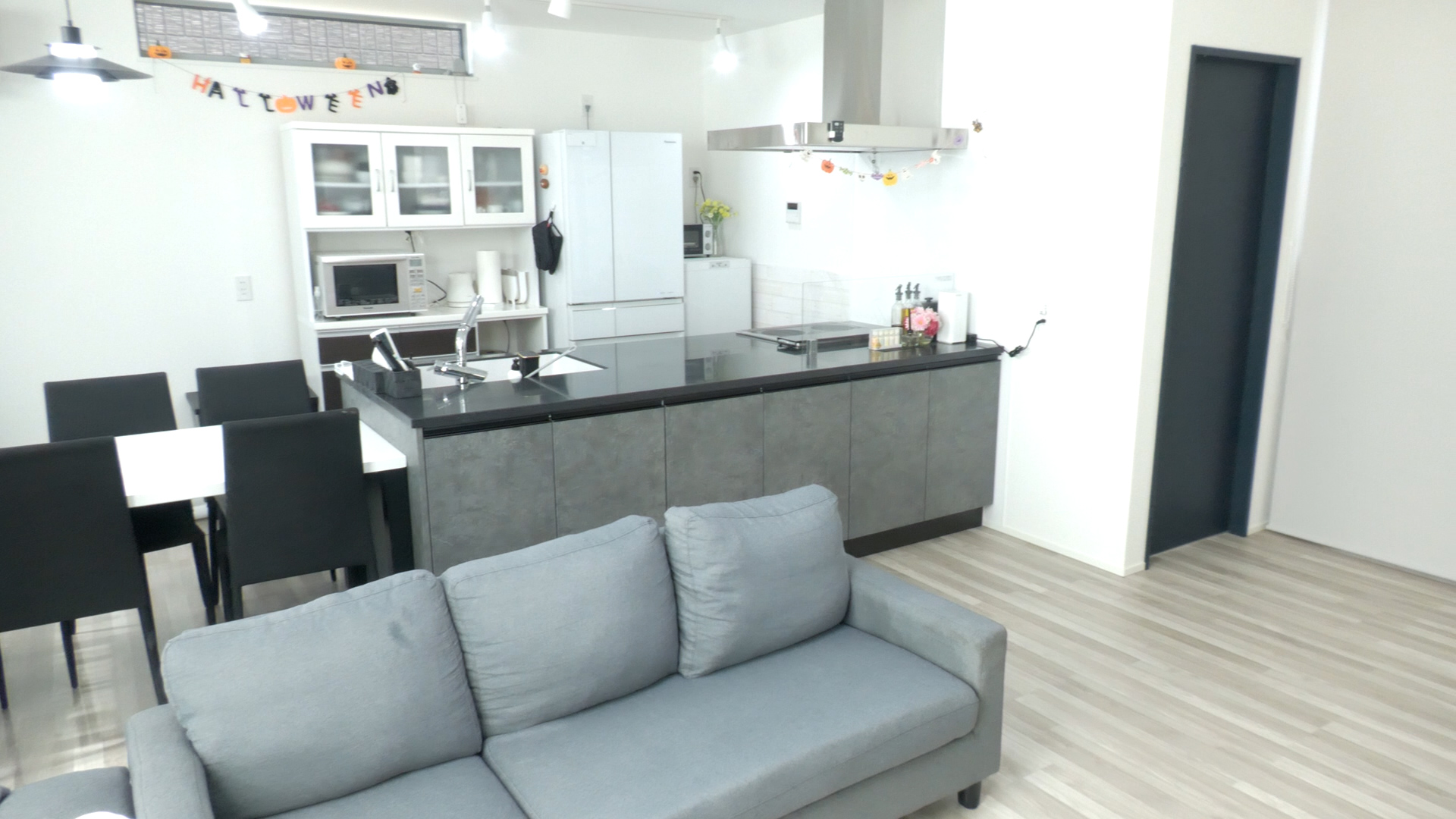 #151[2階建]趣味も充実したいから！ 工夫を凝らして高級感と節約で豊かな暮らし【LibWork～リブワーク～】 | YouTube動画紹介 | 注文住宅は熊本・福岡・大分・佐賀・千葉の ...