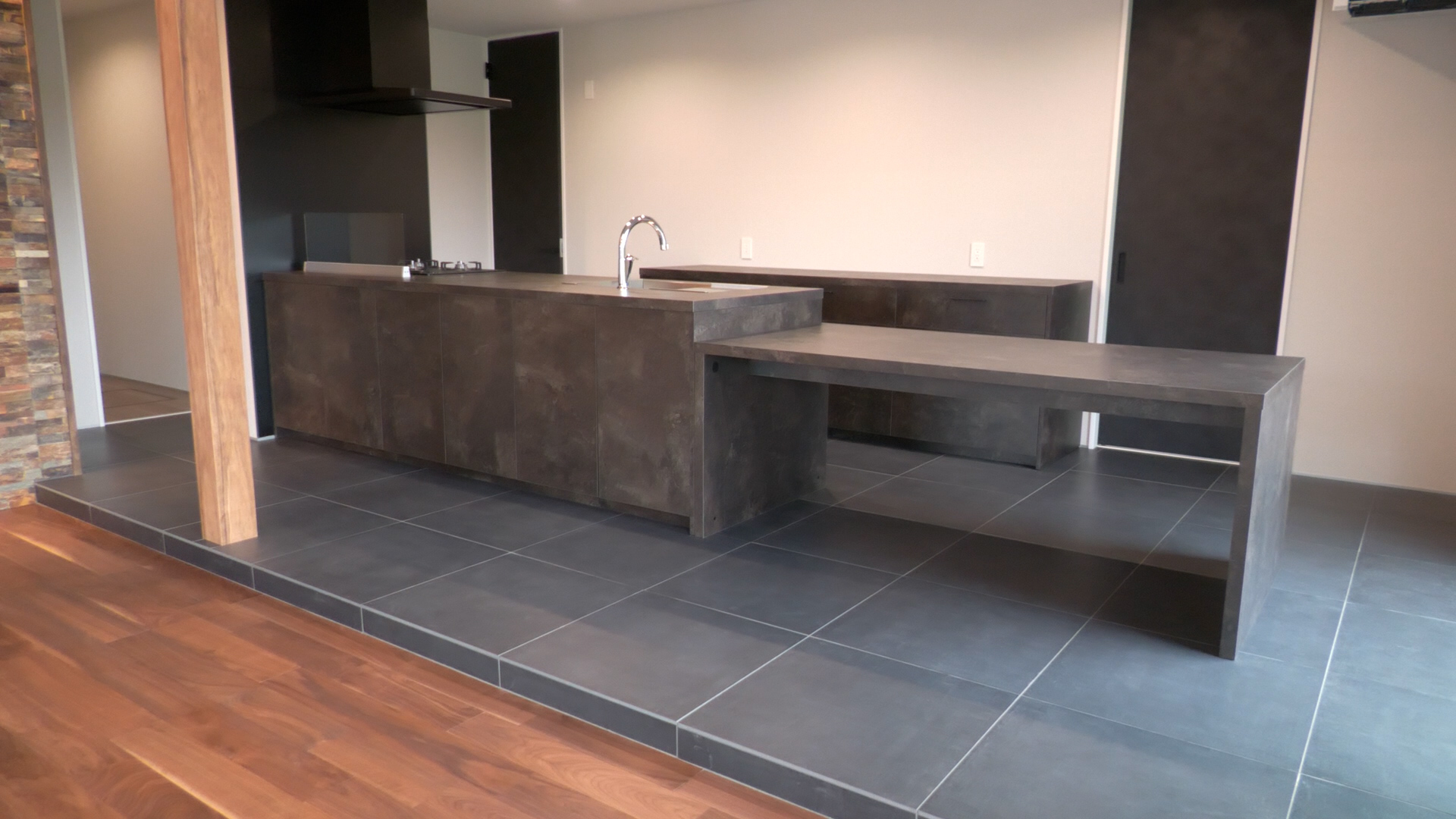 #152[平屋]贅沢すぎる豪邸は、計算から生まれた！ 圧巻のLDKがある平屋【LibWork～リブワーク～】 - リブワーク YouTube特設サイト