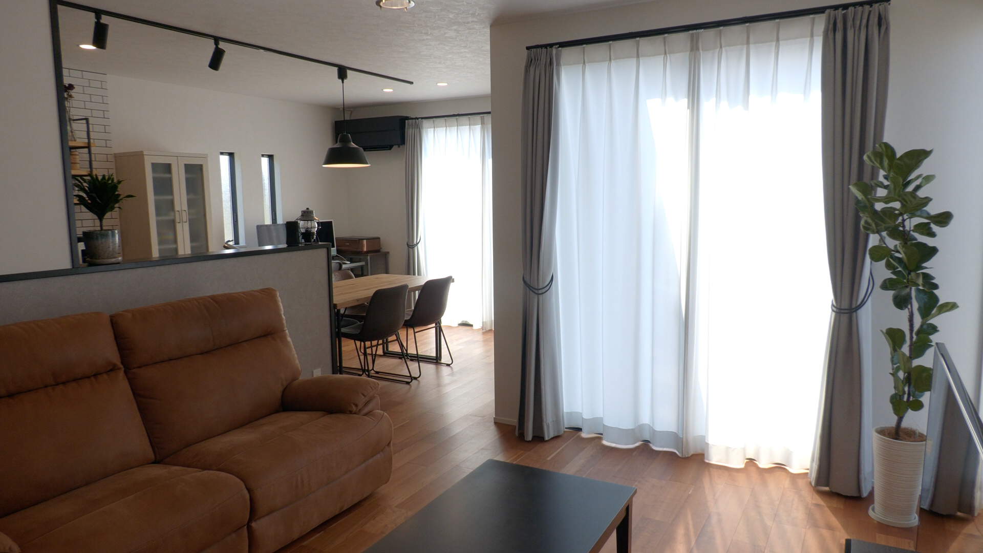 #155[平屋]三角地を上手に使った、お得な考え マルチ収納付き！【LibWork～リブワーク～】 | YouTube動画紹介 | 注文住宅は熊本・福岡・大分・佐賀・千葉のハウスメーカー【リブワーク】