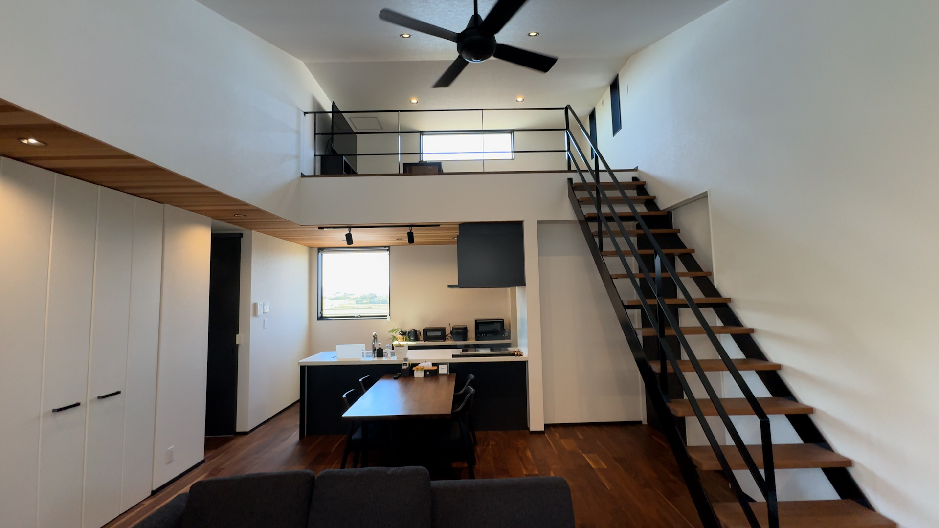 ＃247[平屋]「カッコいいお家」のコツは「引き算」テク！【LibWork～リブワーク～】 - リブワーク YouTube特設サイト