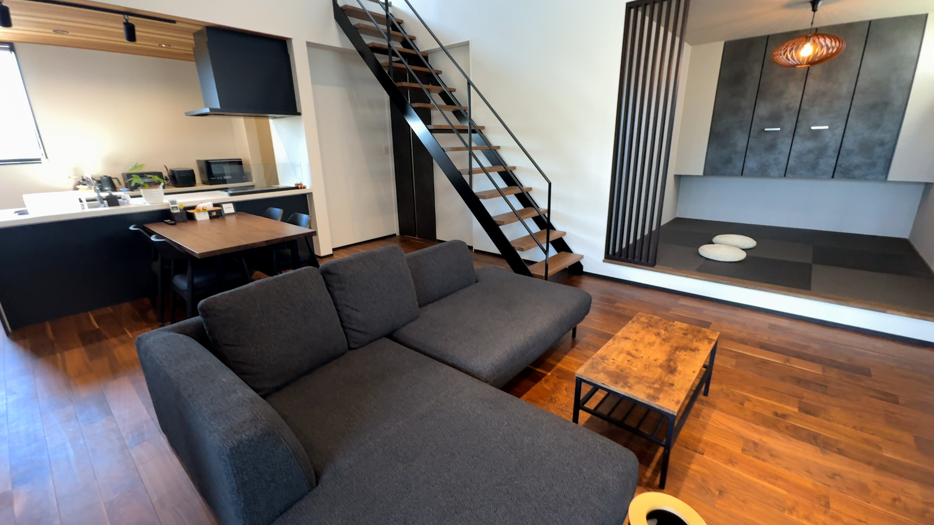 ＃247[平屋]「カッコいいお家」のコツは「引き算」テク！【LibWork～リブワーク～】 - リブワーク YouTube特設サイト